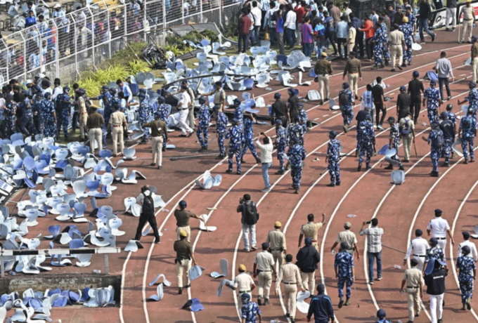 Άγρια επεισόδια στην Ινδία: Οπαδοί τα έκαναν γης μαδιάμ επειδή ο Μέσι εμφανίστηκε μόνο για λίγα ...